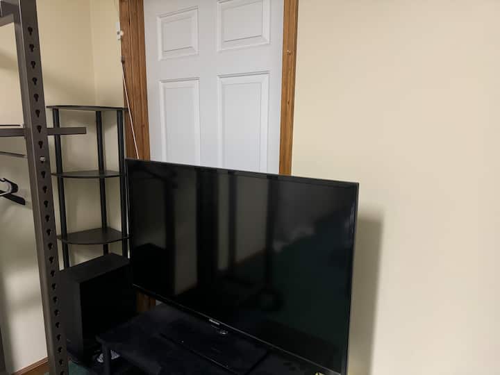 Room 1a - Hurricane, WV