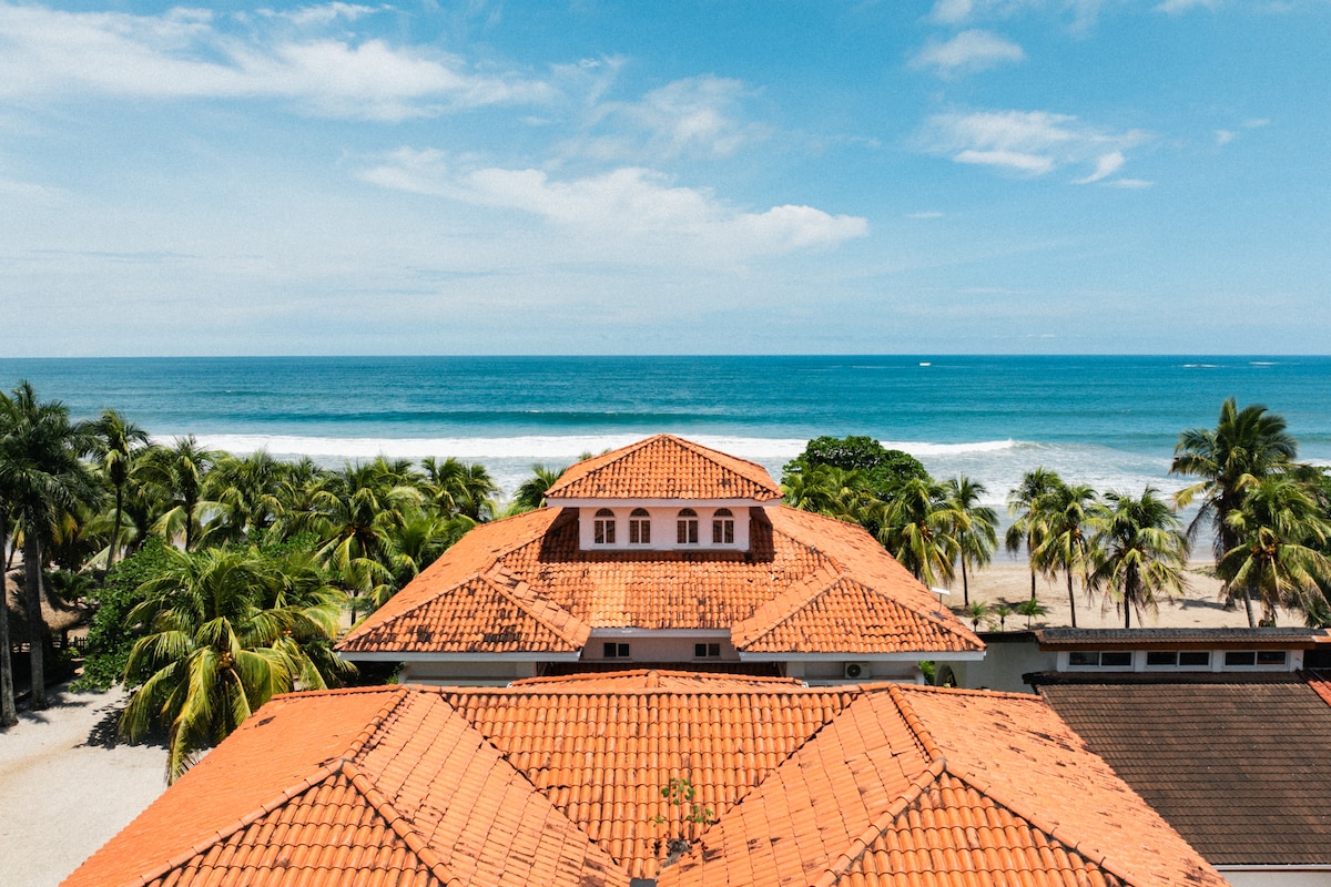 Surfing (Beachfront!) - Houses for Rent in Playa Grande, Provincia de ...