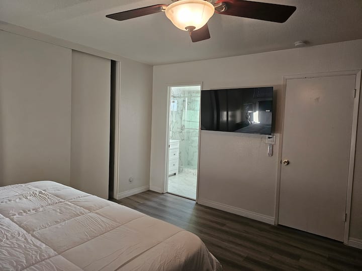 敏 (Min's Place. Your Home) - Anaheim