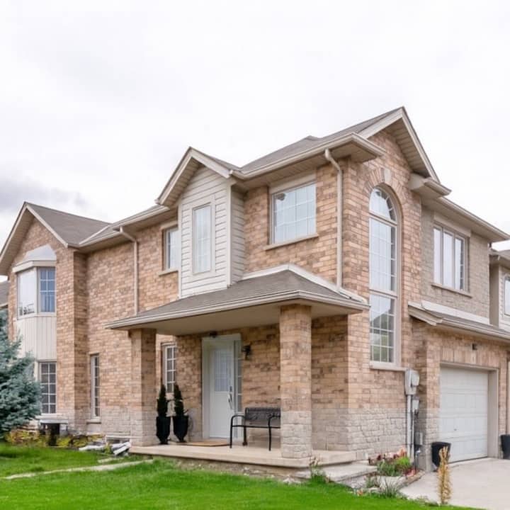 Niagara Corner Residence - Grimsby