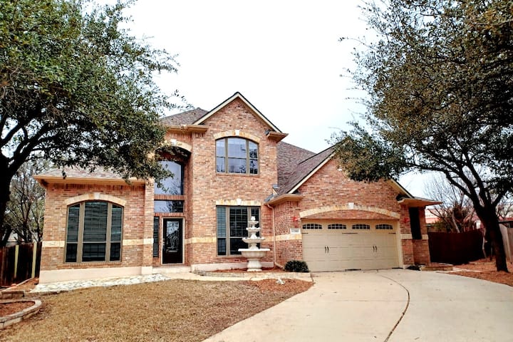Enjoy A Comfortable Stay. - Round Rock, TX
