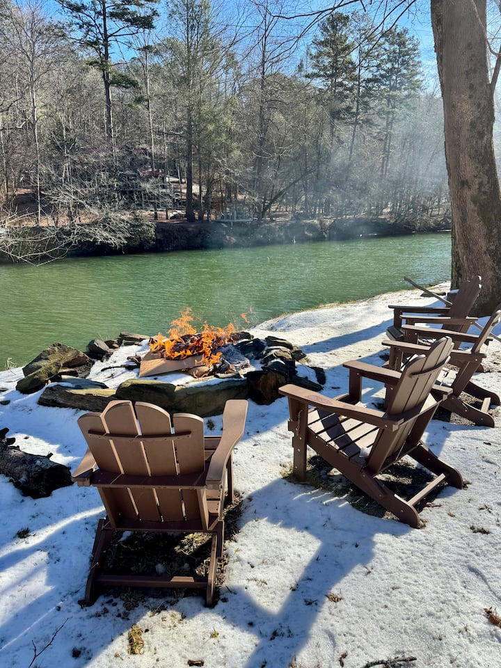 Riverfront Cabin 4/3.5•heated Pool•sauna•firepit - Ellijay, GA