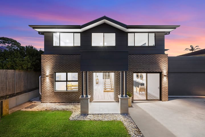Spacious Family Home In Northern Beaches - Manly