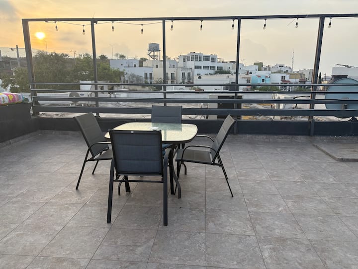 Terraza, Asador, Jardín Y Cuarto - Monterrey