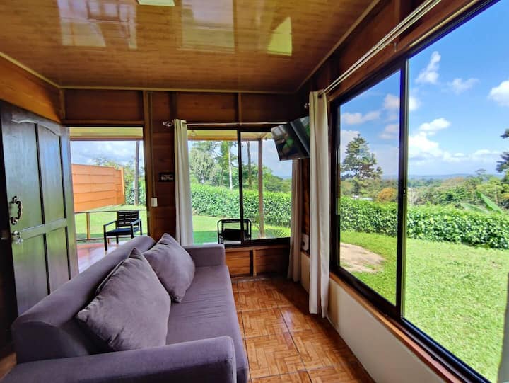 The Volcano Hot Tub Cabin - La Fortuna