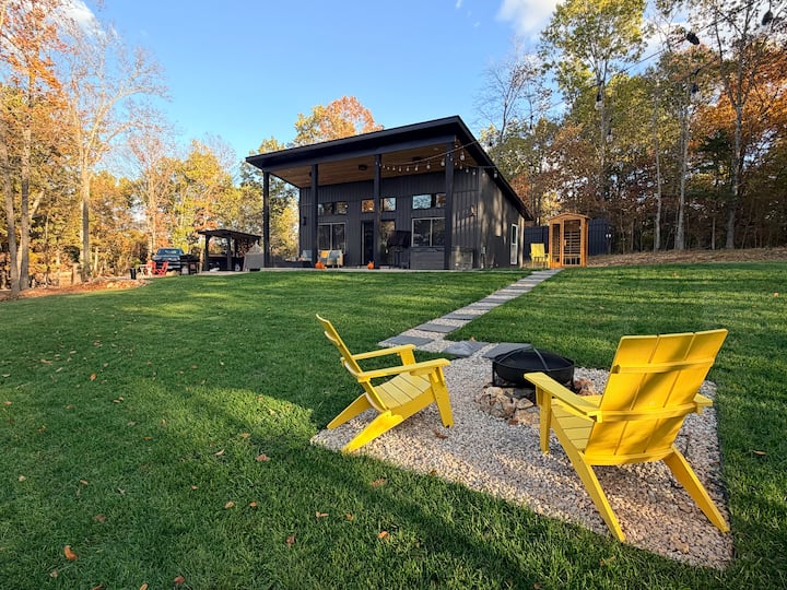 Luxury Couples Retreat With Hot Tub And Sauna - Missouri