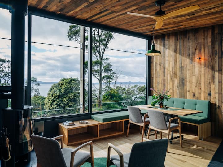 Ridge Suite - Triabunna
