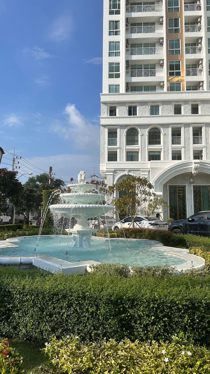 Empire Tower Resort - Jomtien