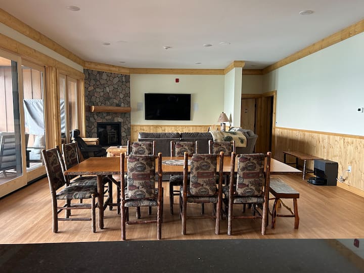 Luxe 5br/5ba Home Big Sand Lake Views + Great Room - Nevis, MN
