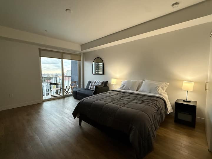 Dtla Loft Patio/pool/gym (420 Ok) - Downtown - Los Angeles