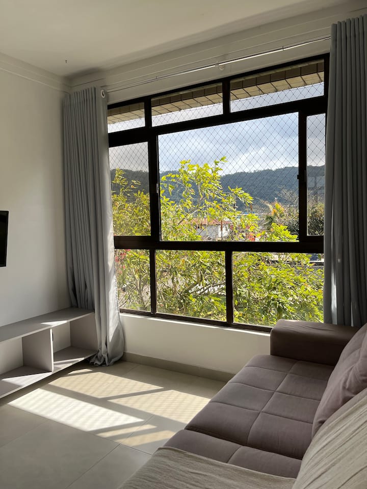 Apto Próximo à Praia Da Enseada - Guarujá