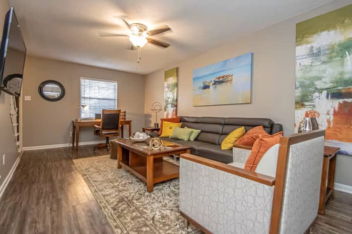 2 Bedrooms In Quiet Neighborhood Uams War Memorial - Little Rock, AR