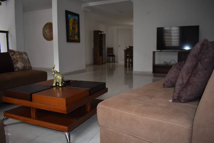 Cuenca 4 Ríos, Casa Segura Y Céntrica. - Cuenca