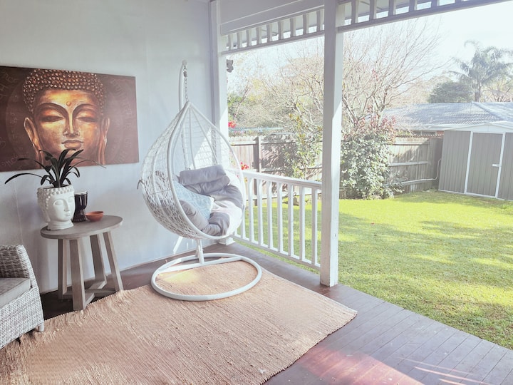 Belrose Hamptons Cottage - Lane Cove National Park