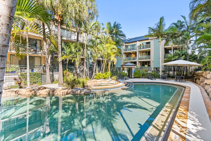 Resort-style 2br Oasis • Steps To Ocean & Pools - Coolangatta