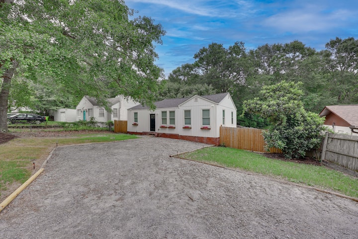 Renovated 3br In Forest Acres | Near Ft. Jackson - Sesquicentennial State Park, Columbia