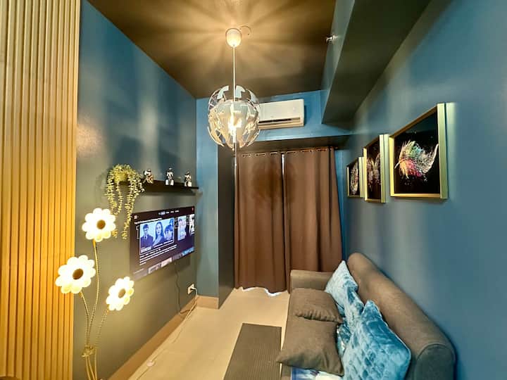 Moa Calming Condo W/ Balcony Pool & Fast Wi-fi - Manila