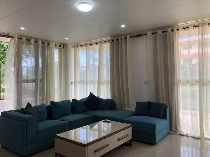 3bedroom Apartment. Kennedy Nadi - ナンディ