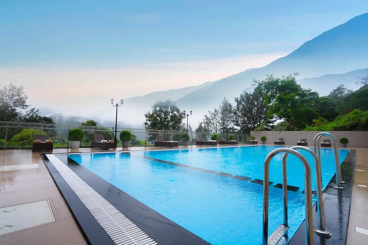 Palace Pool Resort, Munnar - Munnar