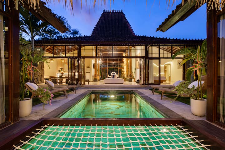Canggu Luxury Villa Retreat | Pool + Cafés + Beach - Bali