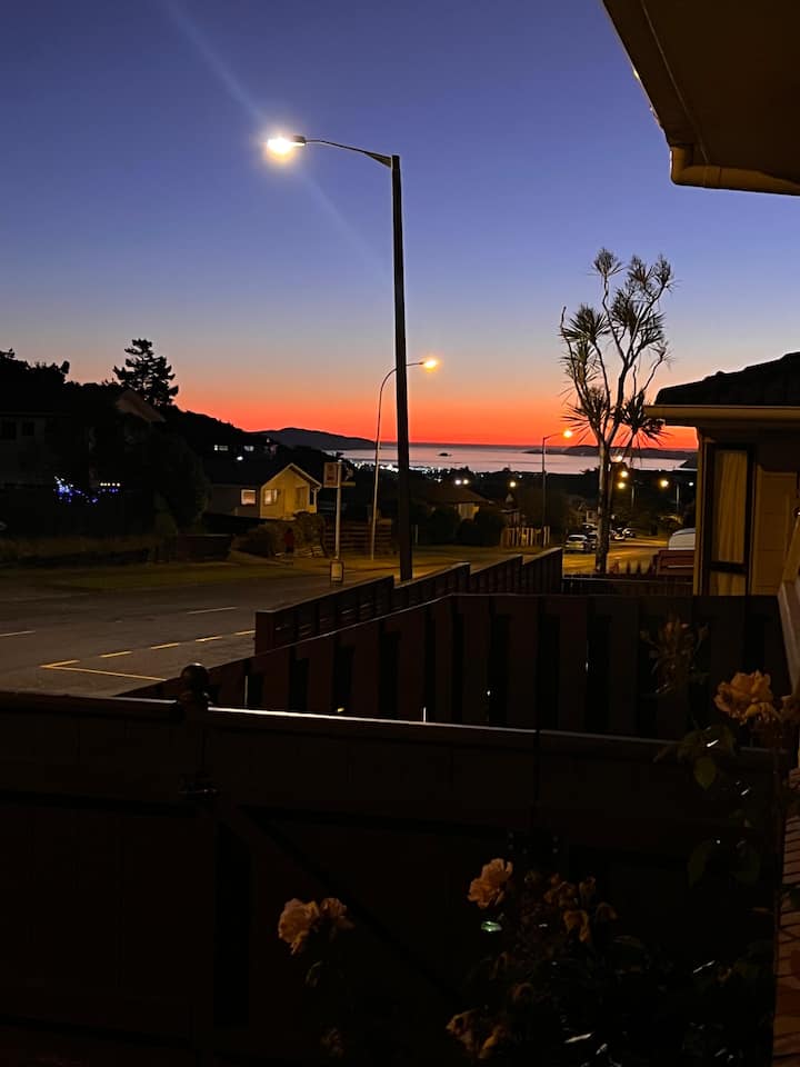 Home Away From Home In Kelson - Lower Hutt