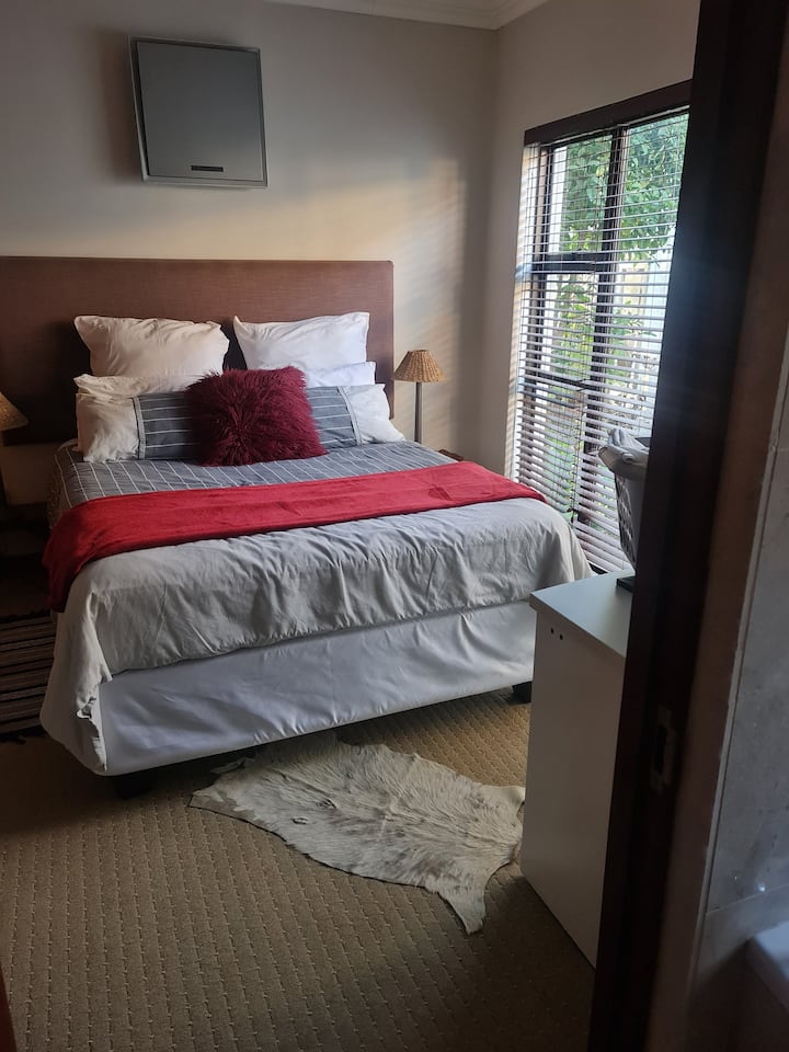 Garden Room En Suite Experience Serenity - Hartbeespoort