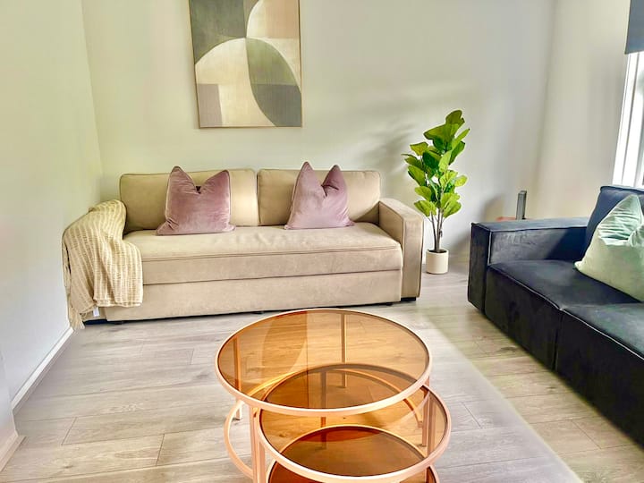 Spacious 3 Bedroom Home In Glasgow City - Glasgow