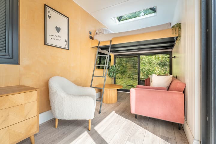 Modern Tiny Home, Coastal Wales - Tenby
