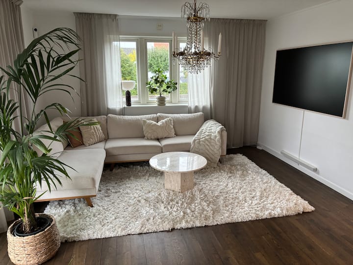 Villa Med Spa I Hjärtat Av Trädgårdsstaden - Kungälv