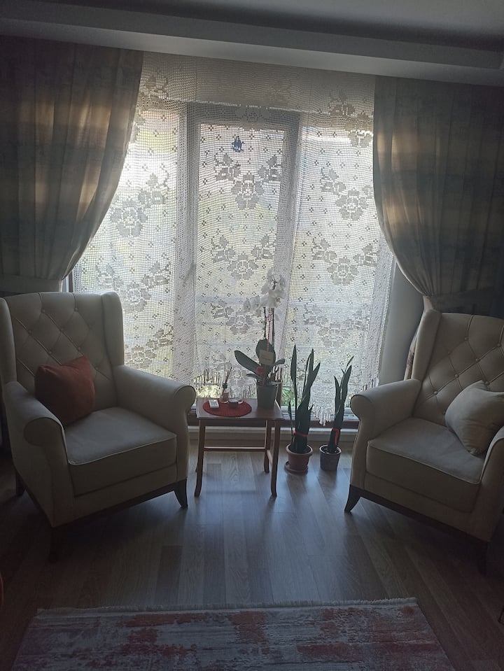 Denize 50 Mt Mesafe Sezonluk 2+1 Klimalı Daire - Adatepe