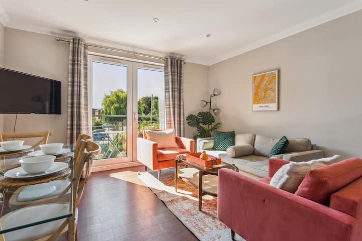 2br Apt Near Windsor Castle + Free Parking&balcony - Slough