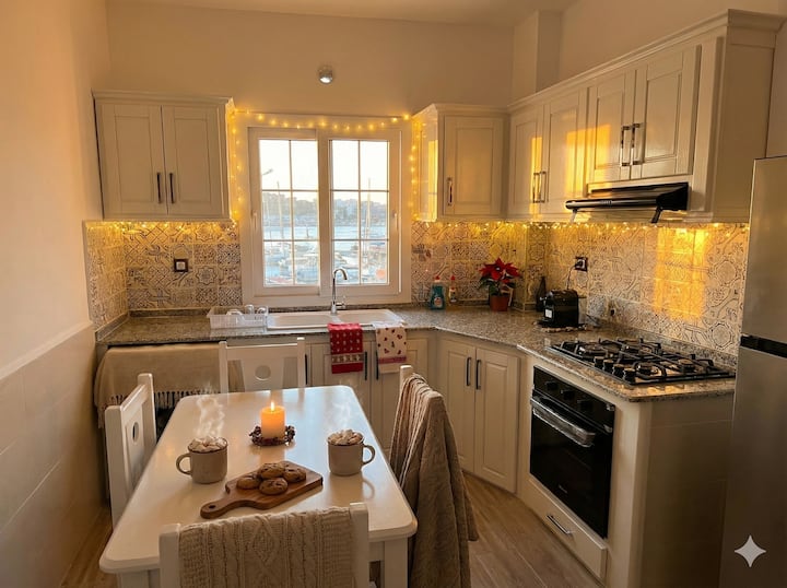 Hammam | Dans Le Port | Pieds Dans L’eau - Algiers