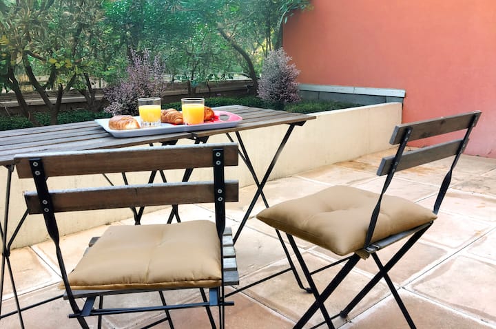 Saint Martin •Terrasse Ensoleillée, Wifi & Parking - Montélimar