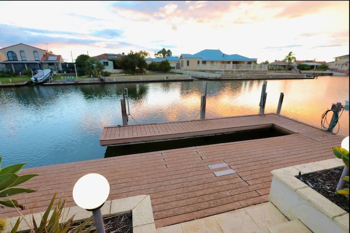 Casa Tiki - Large Family Home - Pinjarra