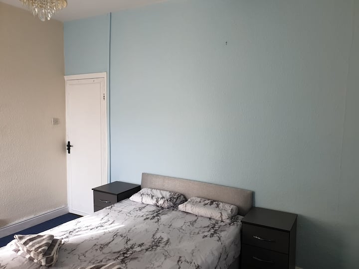Double Bedroom Rustik House - Stoke-on-Trent