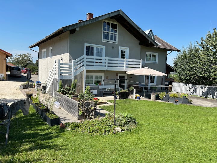 Familienfreundlich Wohnen Im Grünen - Waging am See