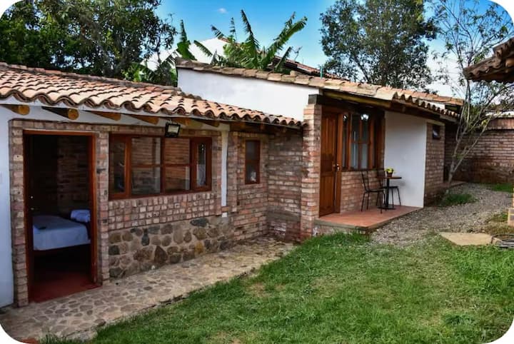 Hospedaje Plaza A Dos Cuadras De Plaza Principal - Villa de Leyva