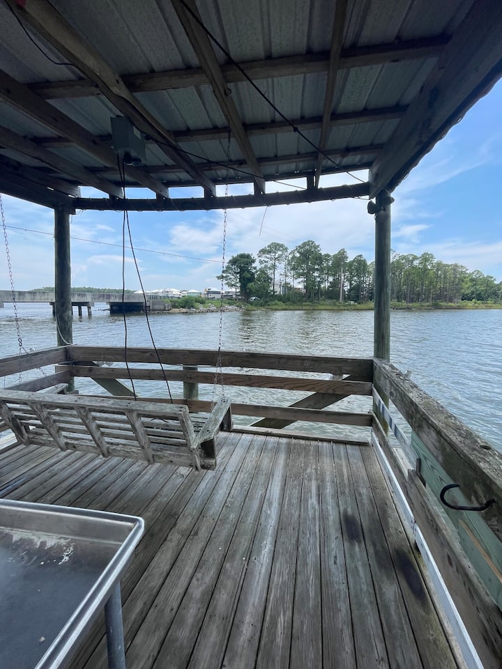 Dolphin Cove Private Retreat - Gulf Shores, AL