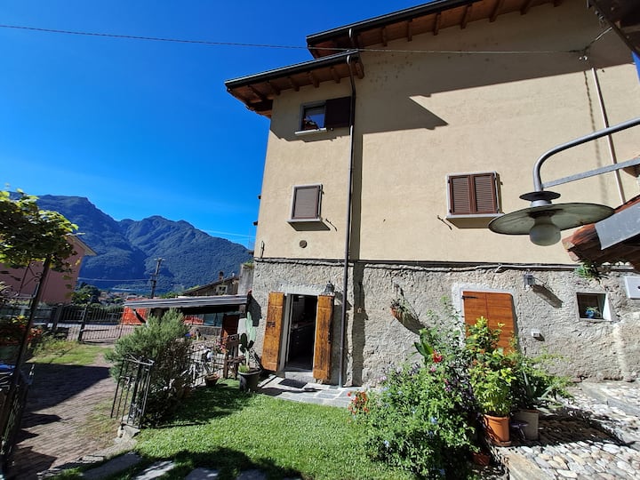 Casa Rosa
Al Borgo Di Linzanico
Tra Cascata E Lago - Abbadia Lariana