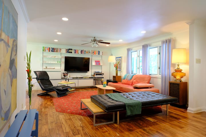 Designer's Home In Deane Hill - Knoxville, TN