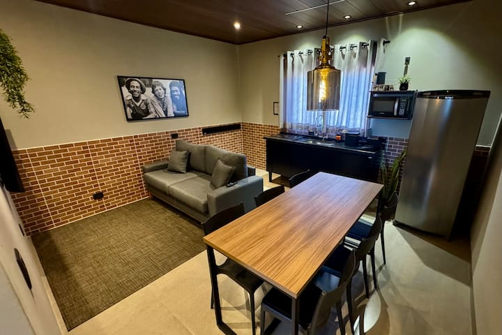 2 – Unique Design, Style, And Great Location - Maringá