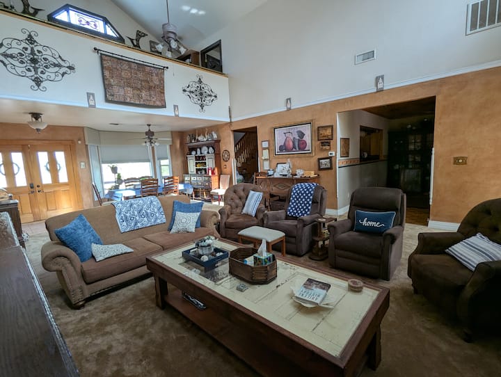 Sandra's Room - Abilene, TX