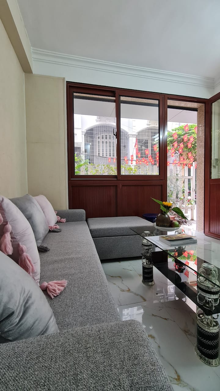 Trinh's Alcove - Real Hanoi Living - China