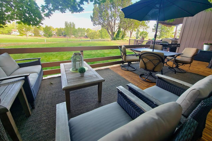 Mountain View Retreat ~Fireplace ~Deck W/ Bbq! - Flagstaff, AZ