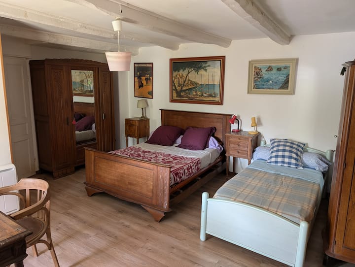 Chambre 2 Lits à La Campagne - Locronan