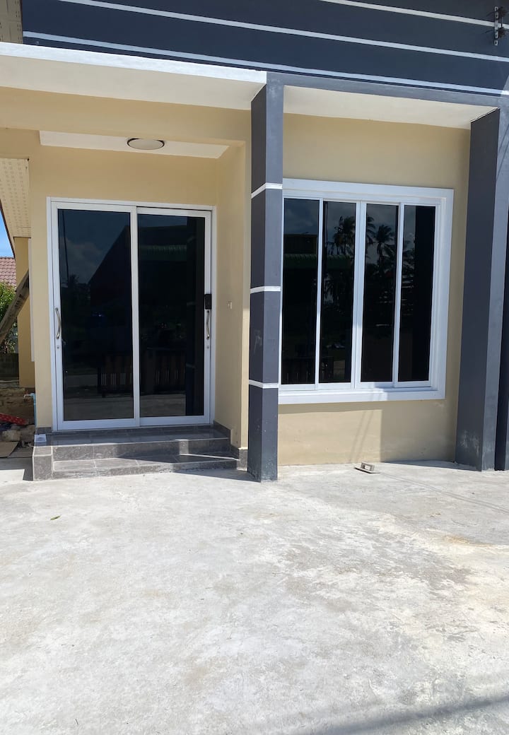 Modern 10km From Takbai Border Quiet& Clean Stay! - Narathiwat