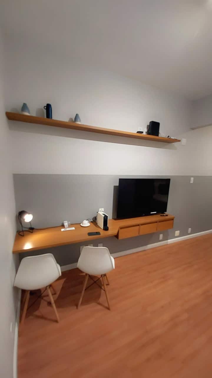 Estudio Reformado Rua Raul Pompeia  Copacabana - Ipanema