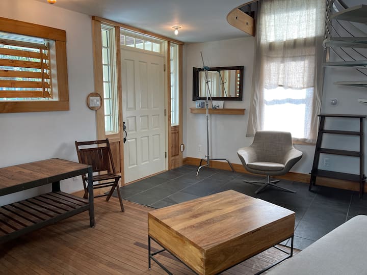 Guest House @ 120 - Brattleboro, VT