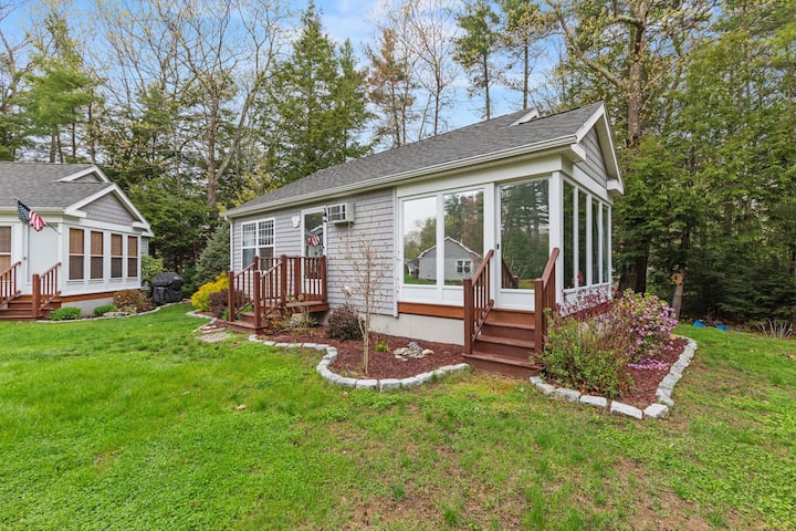 Charming Cottage At Beach Dreams - Wells, ME