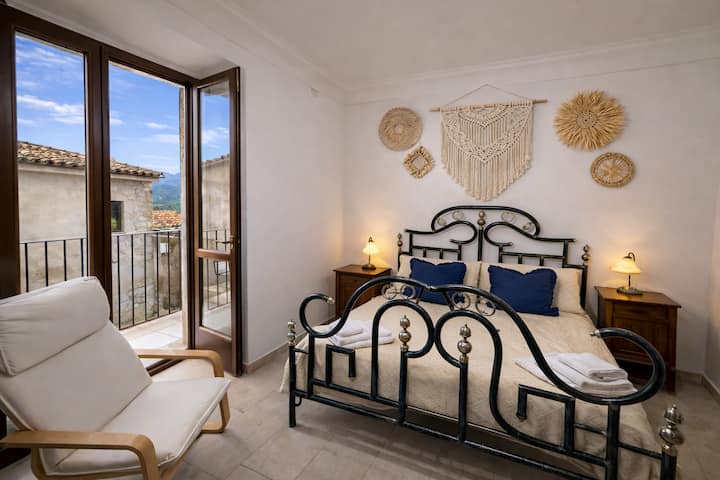 Casa Rustica- Borgo, 2 Camere,2 Bagni, Parcheggio - Villa Santa Maria